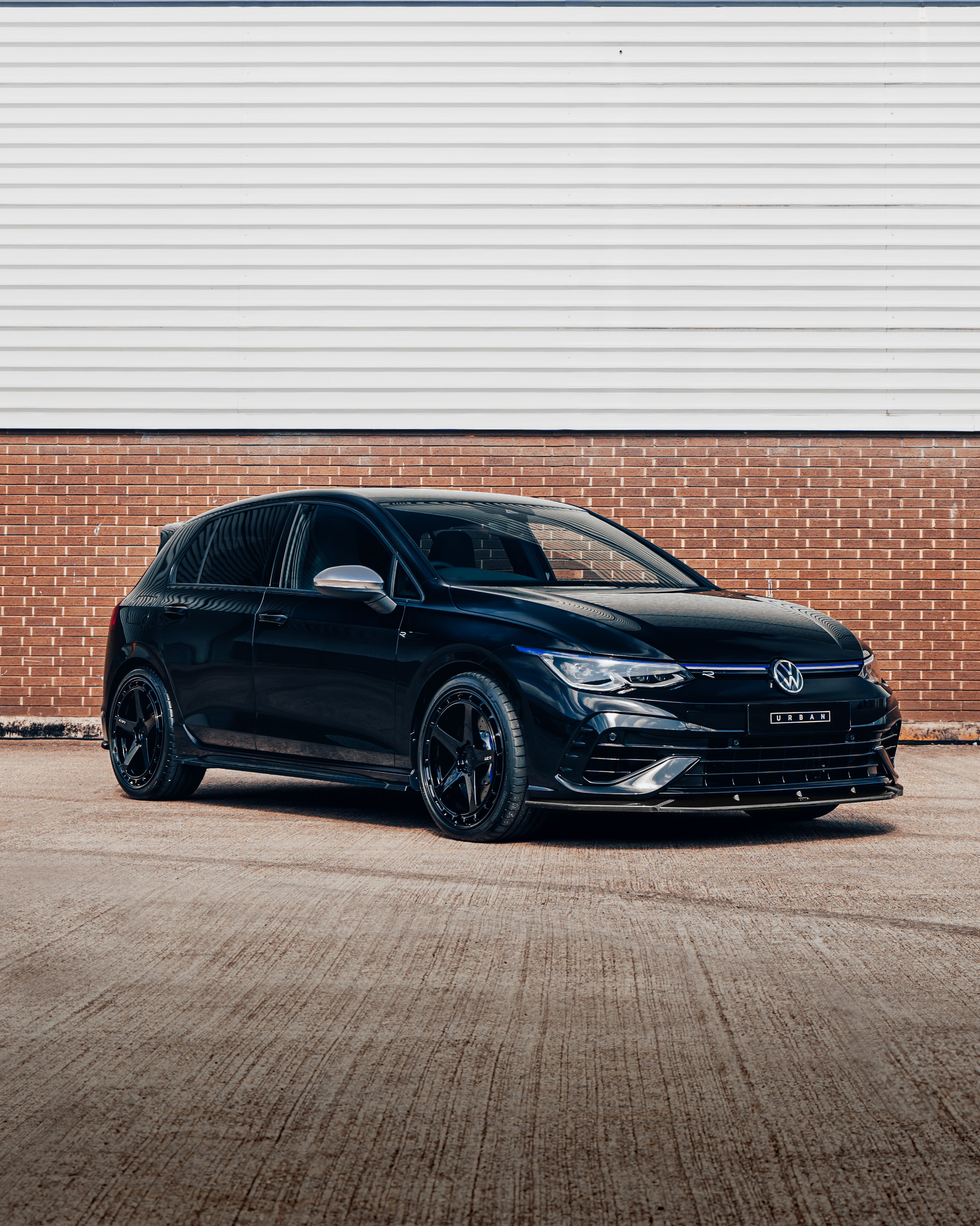 VW Golf R Mk8 – House of Urban
